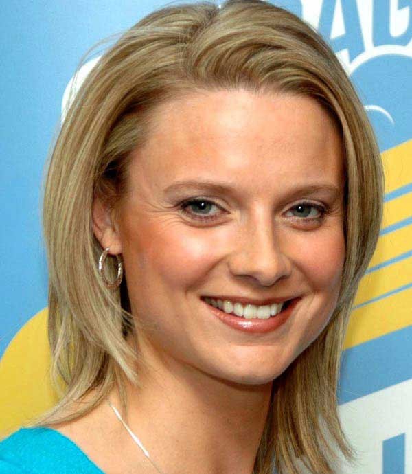 Stacey Dales Speaking Fee and Booking Agent Contact