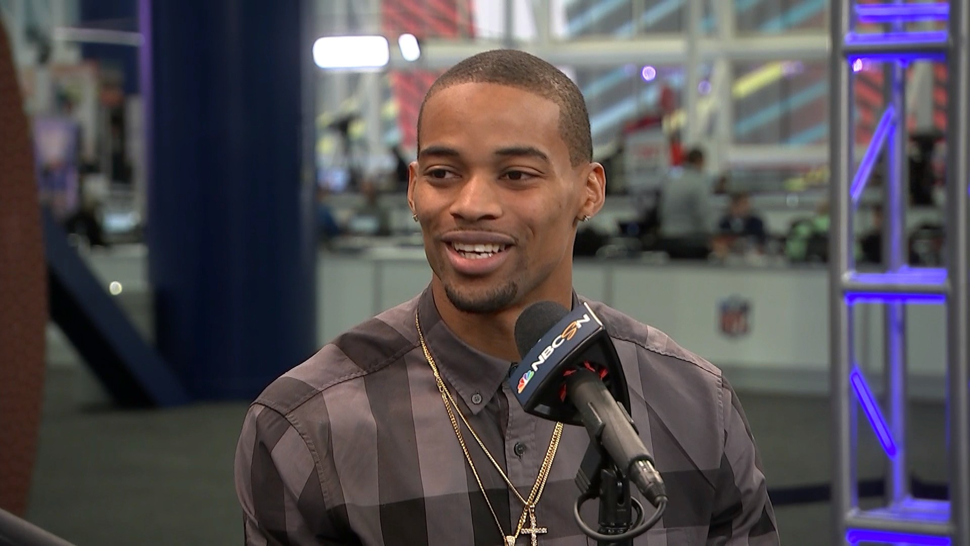 A.J. Bouye Speaking Fee and Booking Agent Contact