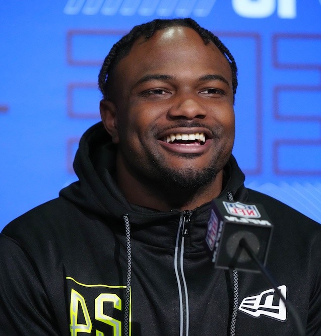 Dameon Pierce Speaking Fee and Booking Agent Contact